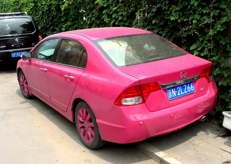Spotted in China: Honda Civic sedan in Pink