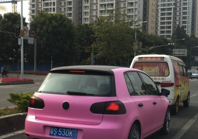 Volkswagen Golf is Pink in China - CarNewsChina.com