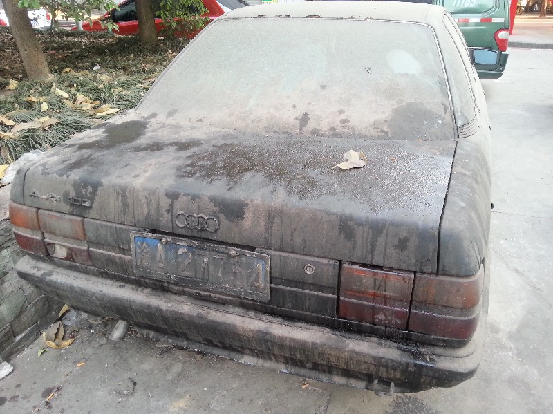 Spotted in China: abandoned FAW-Audi 100 - CarNewsChina.com