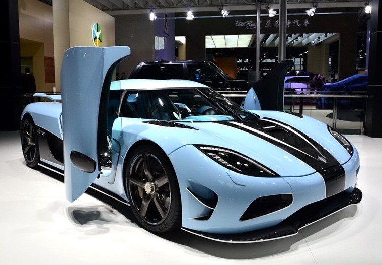 The matte blue Koenigsegg Agera R pops up at the Shanghai Auto Show ...