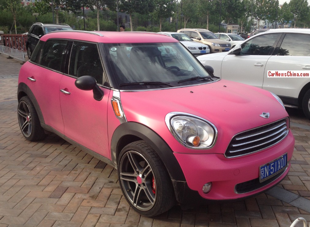 Mini Countryman is matte Pink in China - CarNewsChina.com