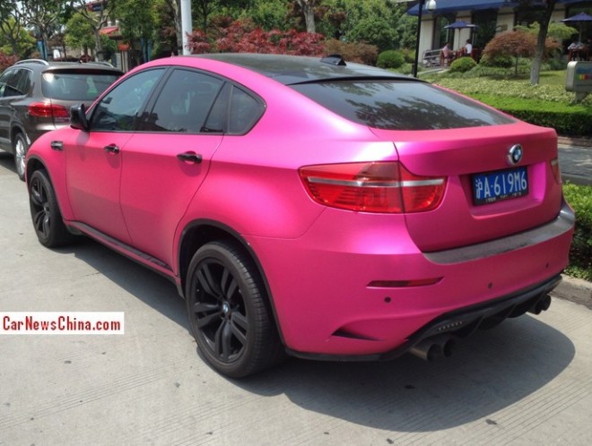 BMW X6M is shiny Pink with a License in China - CarNewsChina.com