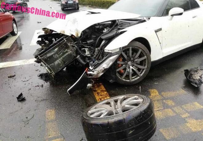Nissan GT-R crash photos : r/cars
