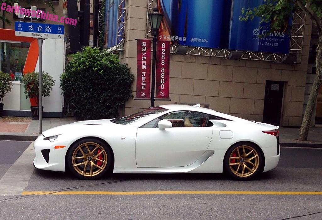Lexus LFA is White in China - CarNewsChina.com