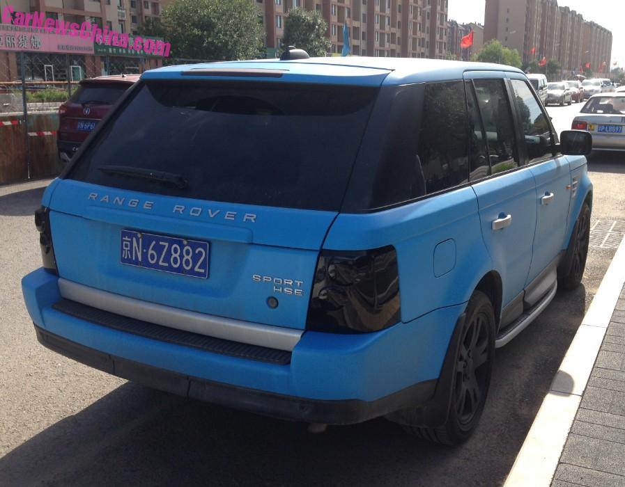 Range Rover Sport is baby blue in China - CarNewsChina.com