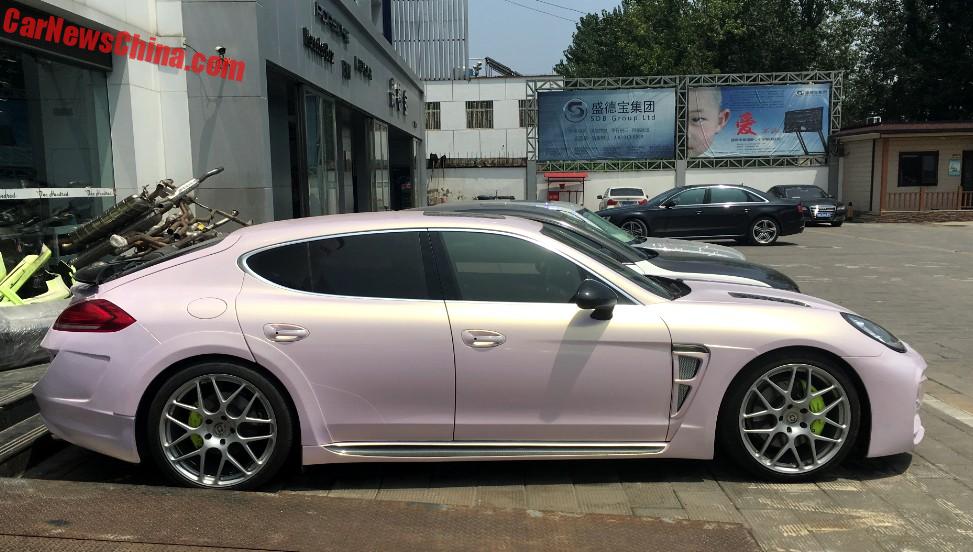 Porsche Panamera Is Gold Pink In China - CarNewsChina.com